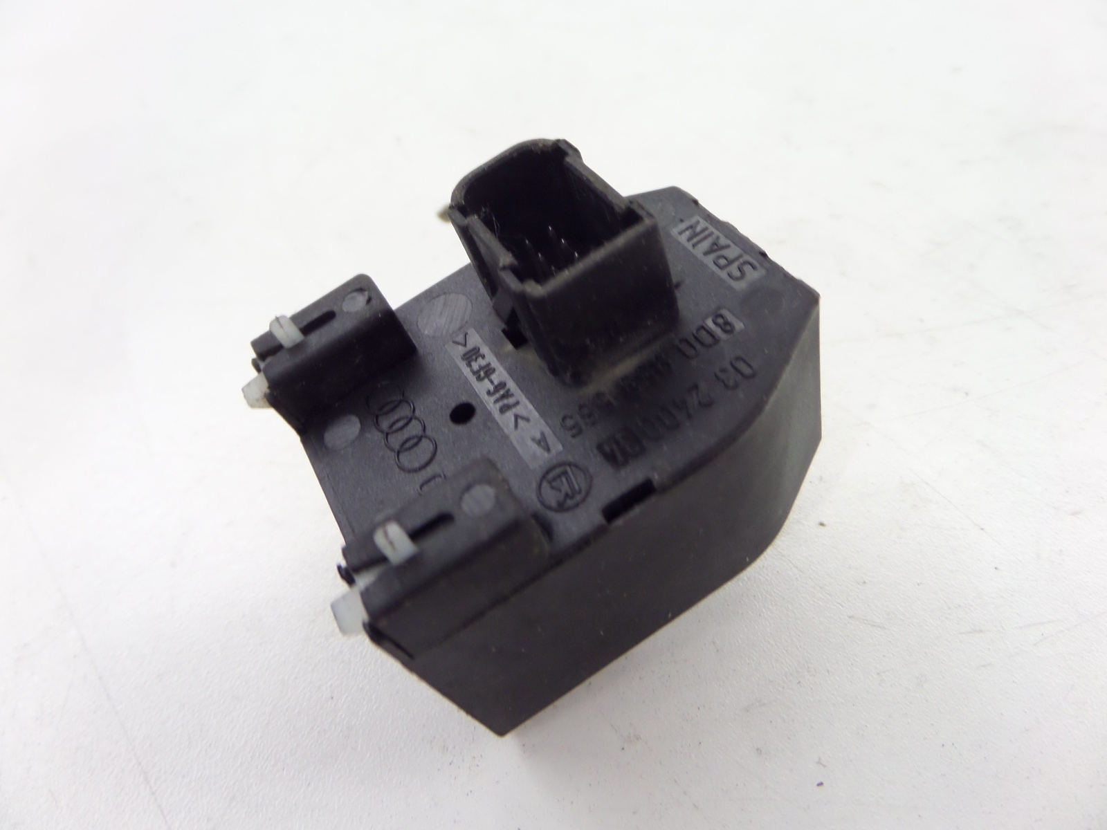 Audi A4 Door Mirror Adjust Switch B5 96 97 OEM 8D0 959 565 A EBay audi-a4-door-mirror-adjust-switch-b5-96-97-oem-8d0-959-565-a-ebay