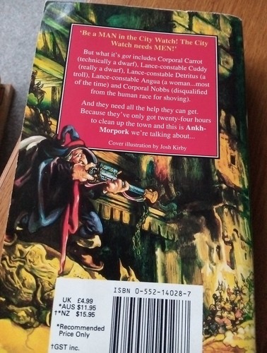 Terry Pratchett Men At Arms Original Discworld Paperback Corgi 1994 | eBay
