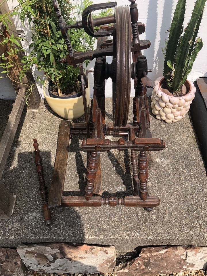 Super Antique 18th Century Spinning Wheel Museum Quality Peg Jointed ...