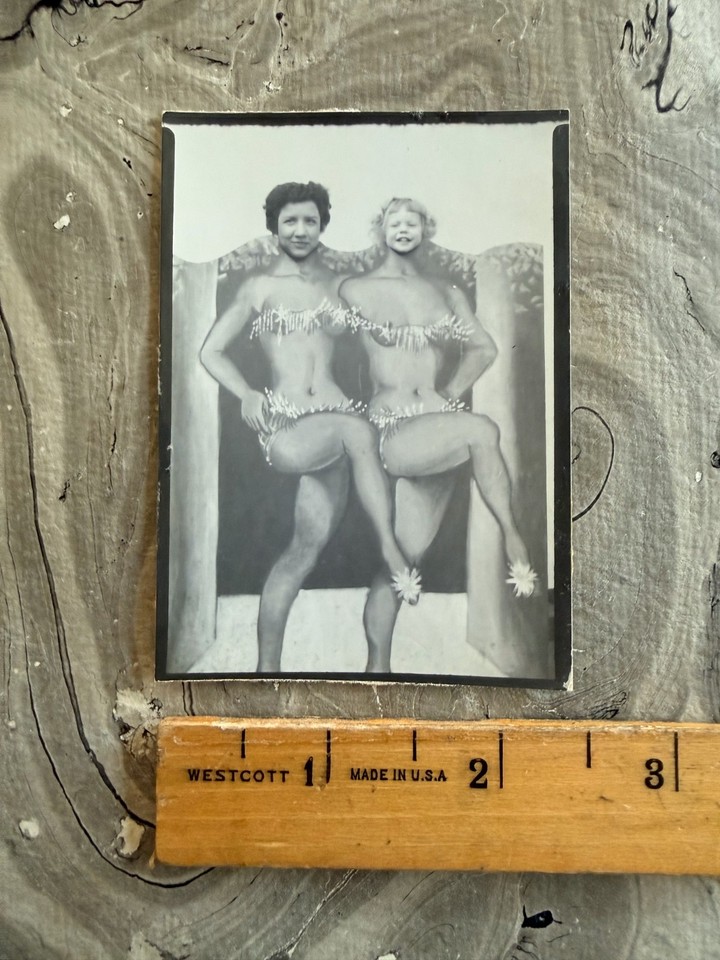 Vintage ARCADE Photo Original Black and White Photo MOTHER AND CHILD IN ...