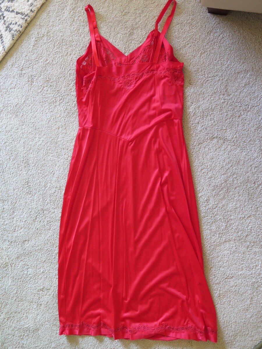 Vintage 50s Racy Red SHADOWLINE Full Slip 36 All Nylo… - Gem