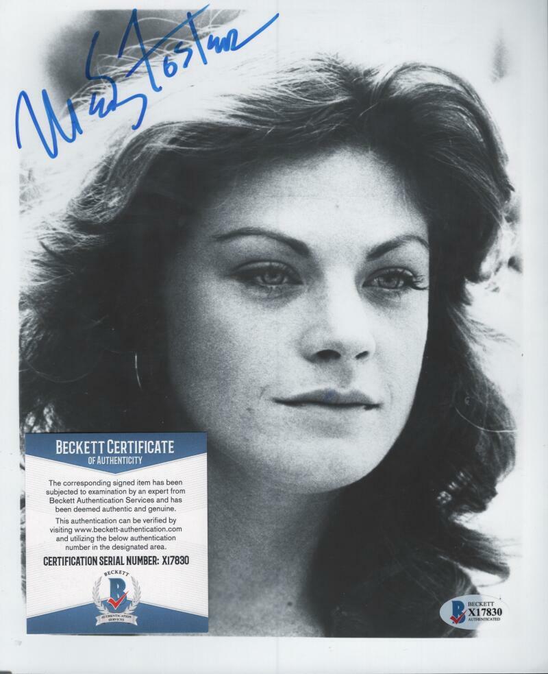 MEG FOSTER ACTRESS SIGNED AUTOGRAPHED 8X10 PHOTO BECKETT X17830