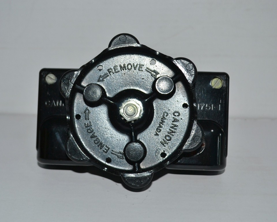 ITT CANNON #11751 #CA11751 Aircraft Battery Connector Plug Nos | eBay