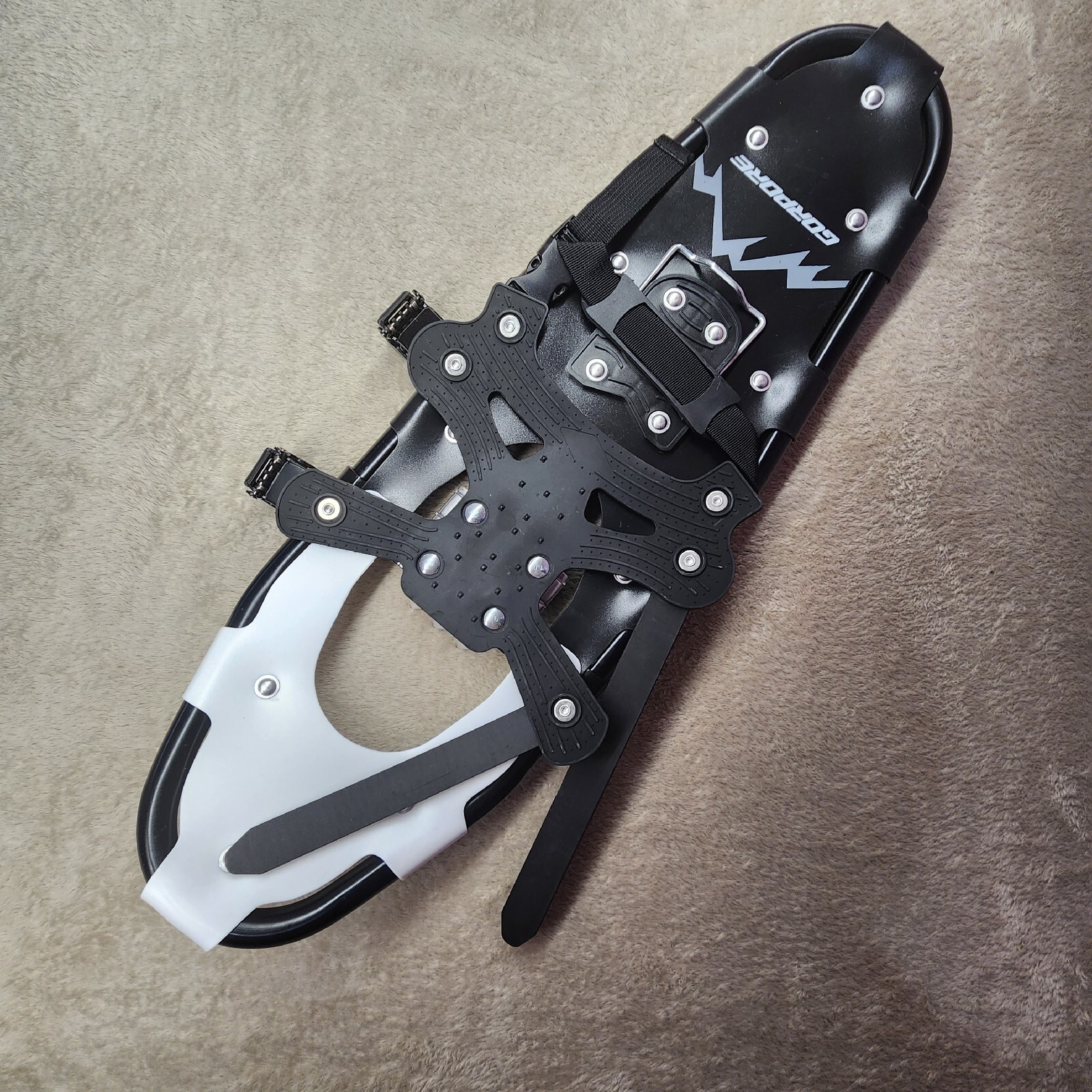 GORPORE SNOWSHOES BLACK & WHITE NEW IN CARRY BAG | eBay