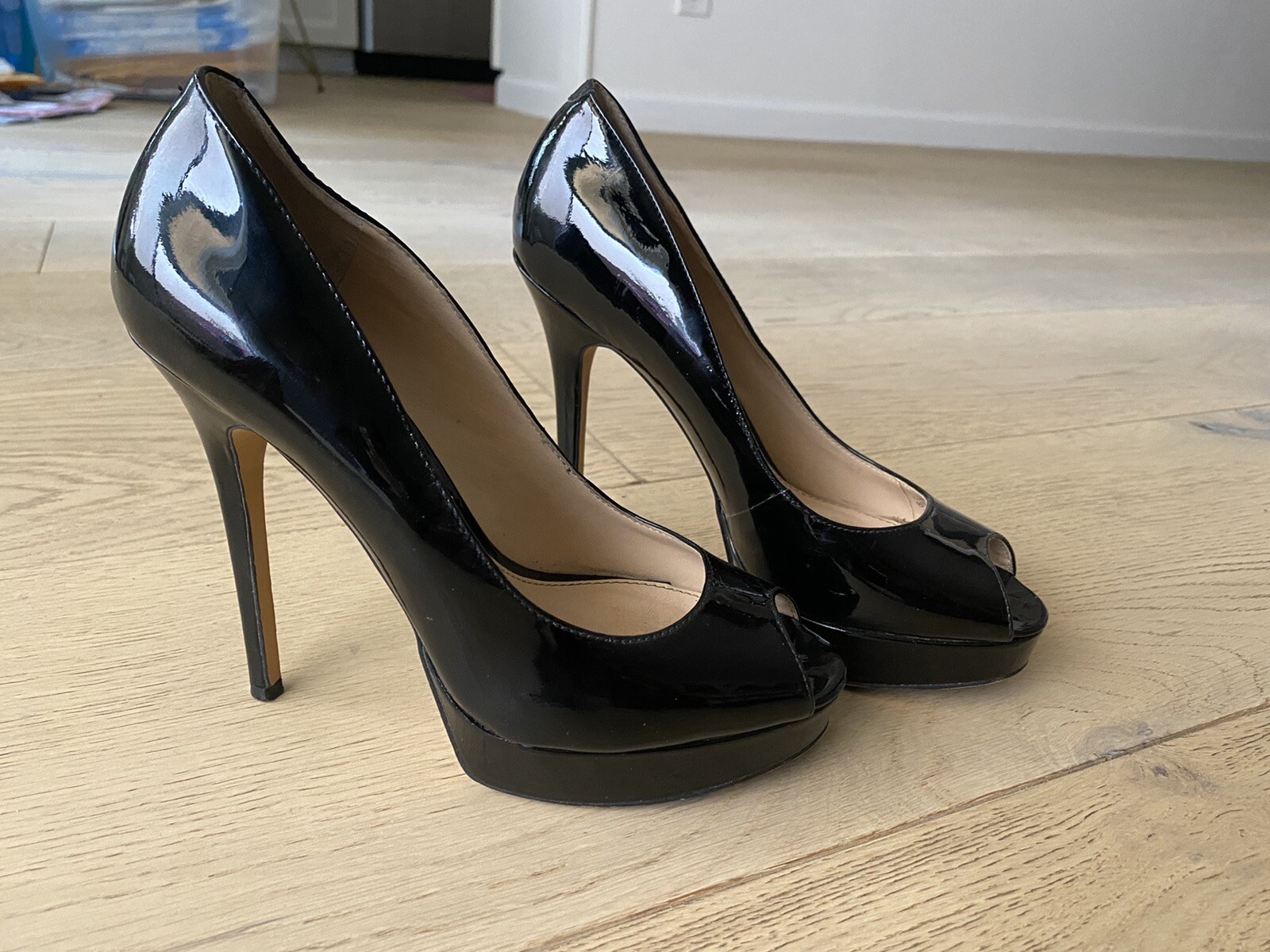 Vince Camuto black patent Leather stiletto heels 6.5 - Gem