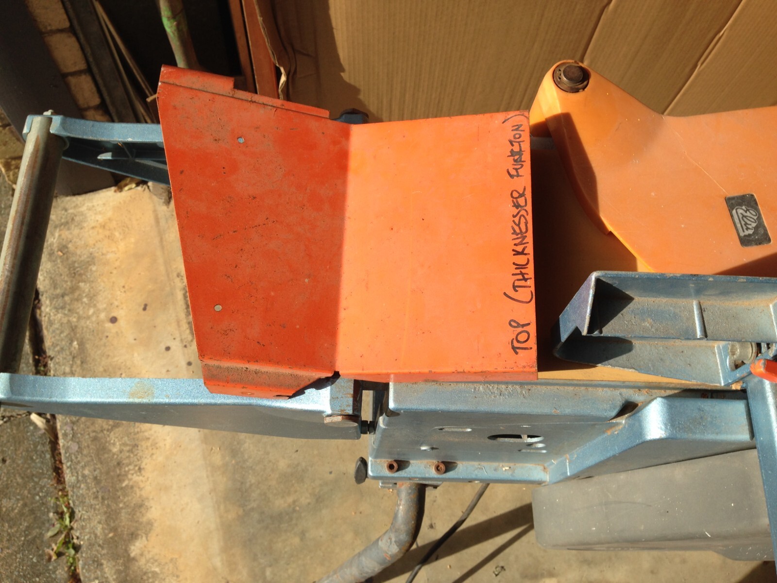 ELU DAH 176 PLANER & THICHNESSER 220V 50HZ 7.4A 7400/MIN 205MM MADE ...