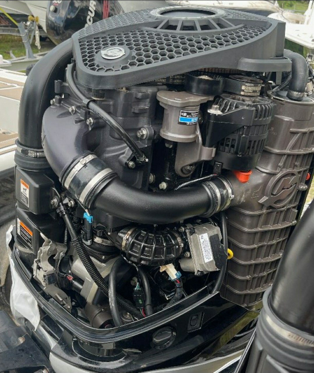 2017 Mercury Verado (L6) 350 L (20") 4-Stroke Outboard Engines - 563 ...