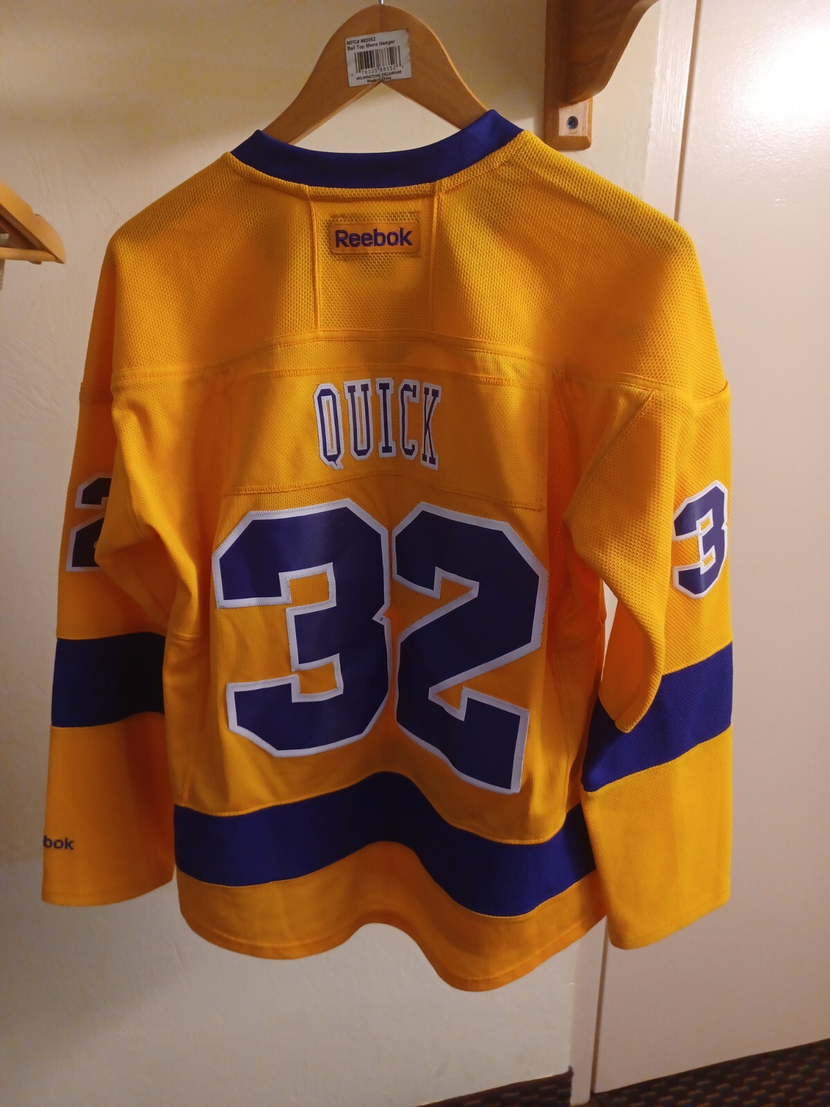 NWT Reebok Premier Los Angeles Kings Janathan QUICK 32 Gold Jersey ...
