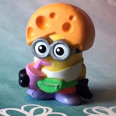 Despicable Me Mineez Series 1 RARE Cheese Festival Cheddar Head Dave 1 ...