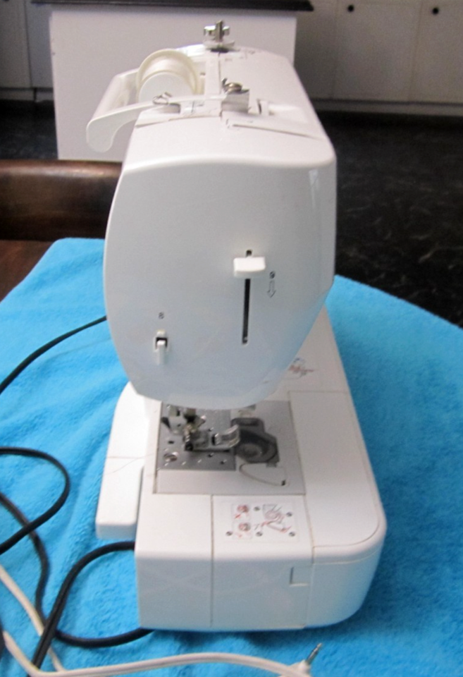 BROTHER MODEL SE425 EMBROIDERY SEWING MACHINE with MANUALS | eBay