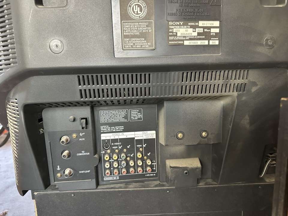 Vintage 2000 WEGA Sony Trinitron CRT TV 27” Retro Gaming Gamer With ...