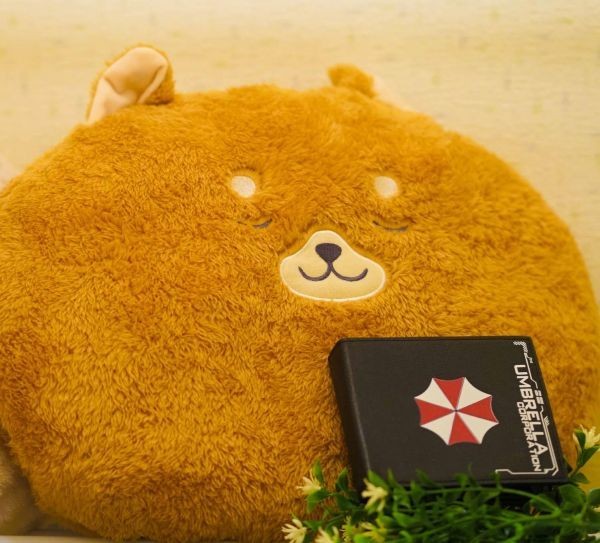 Resident Evil Umbrella Corporation Bi Fold Wallet Game Merchandise ...