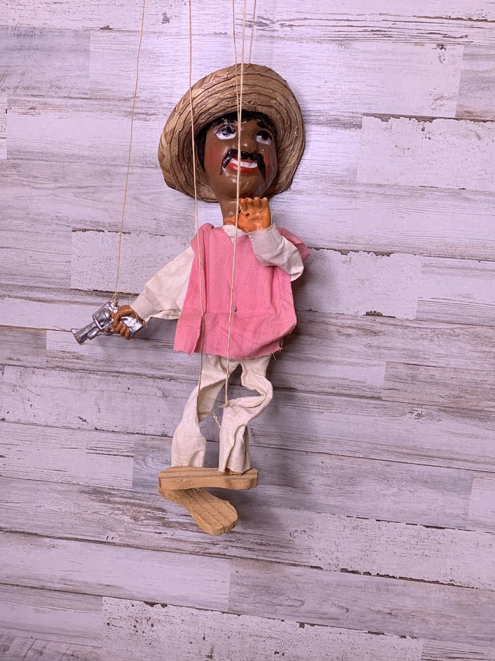 VINTAGE MEXICAN FOLK ART MAN WITH PISTOL/GUN PUPPET MARIONETTE SOMBRERO ...