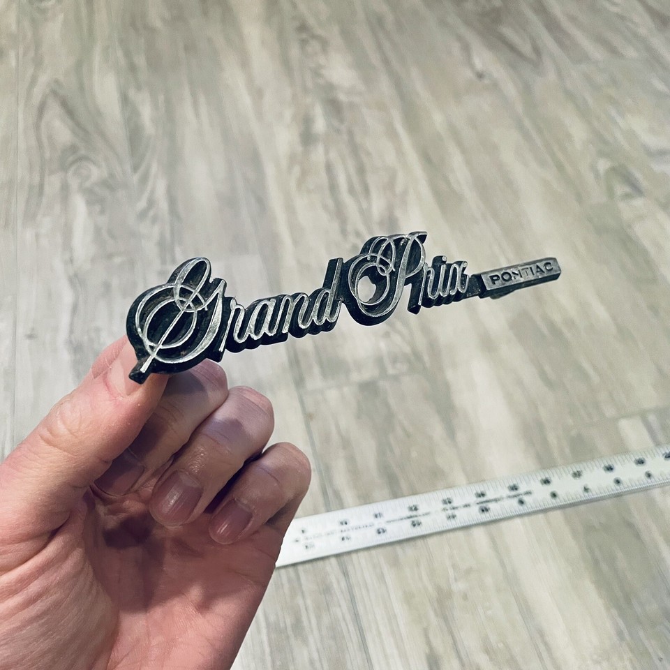 1978 1979 1980 Pontiac Grand Prix Script Emblem Badge Ornament 10007788 ...