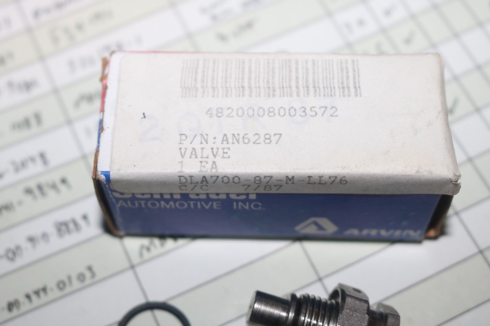 NOS AN6287 strut schrader valve 4820-00-800-3572 Beechcraft Cessna | eBay