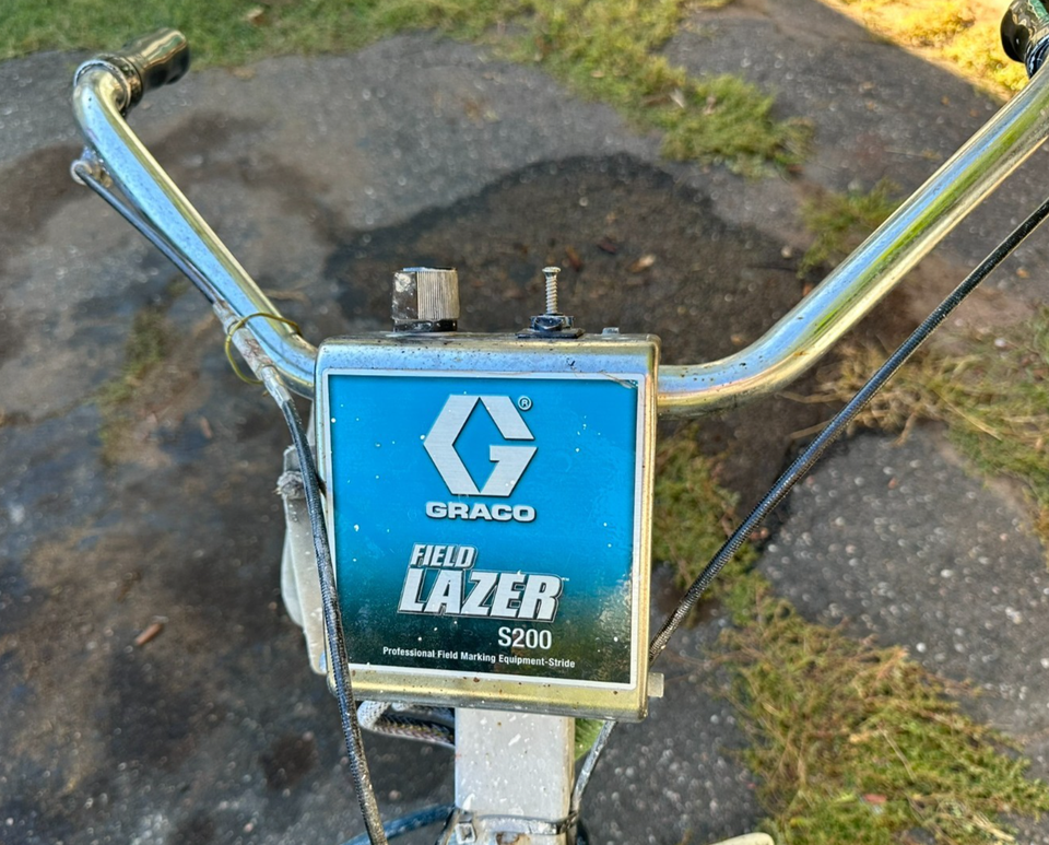 Graco LineLazer 3400 Striper Fieldlazer S200 striping marking machine ...