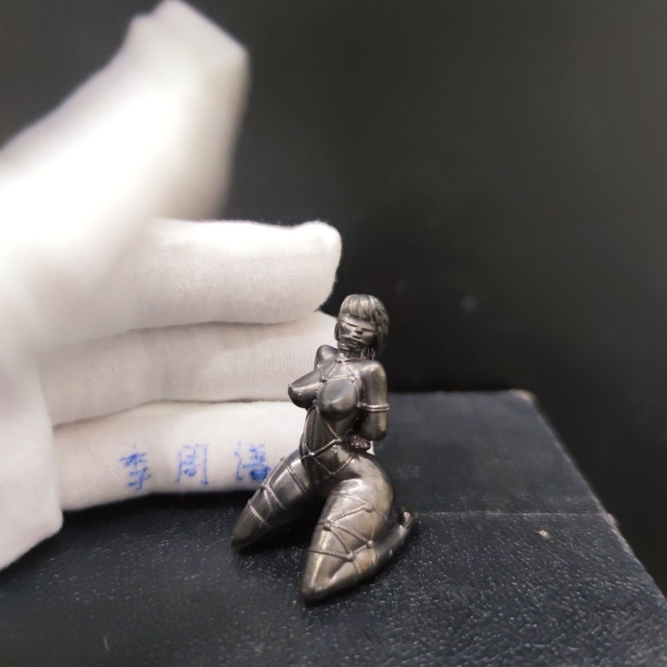Girl Nude Female Body Beautiful Beauty Beauty Statue Body Art Hand Grip ...