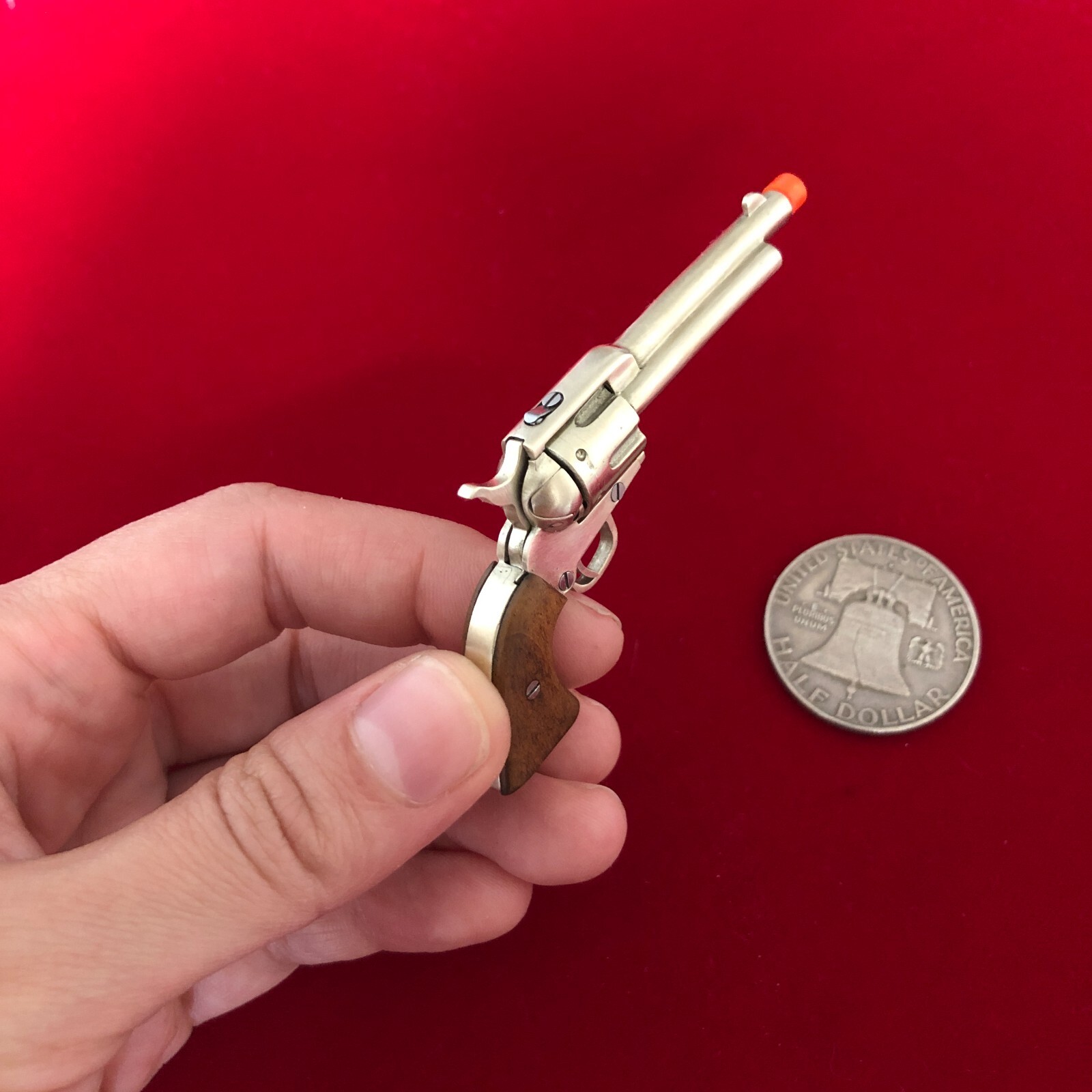 Cap gun Colt Revolver Mini gun Colt Peacemaker Cowboy gun Colt single ...