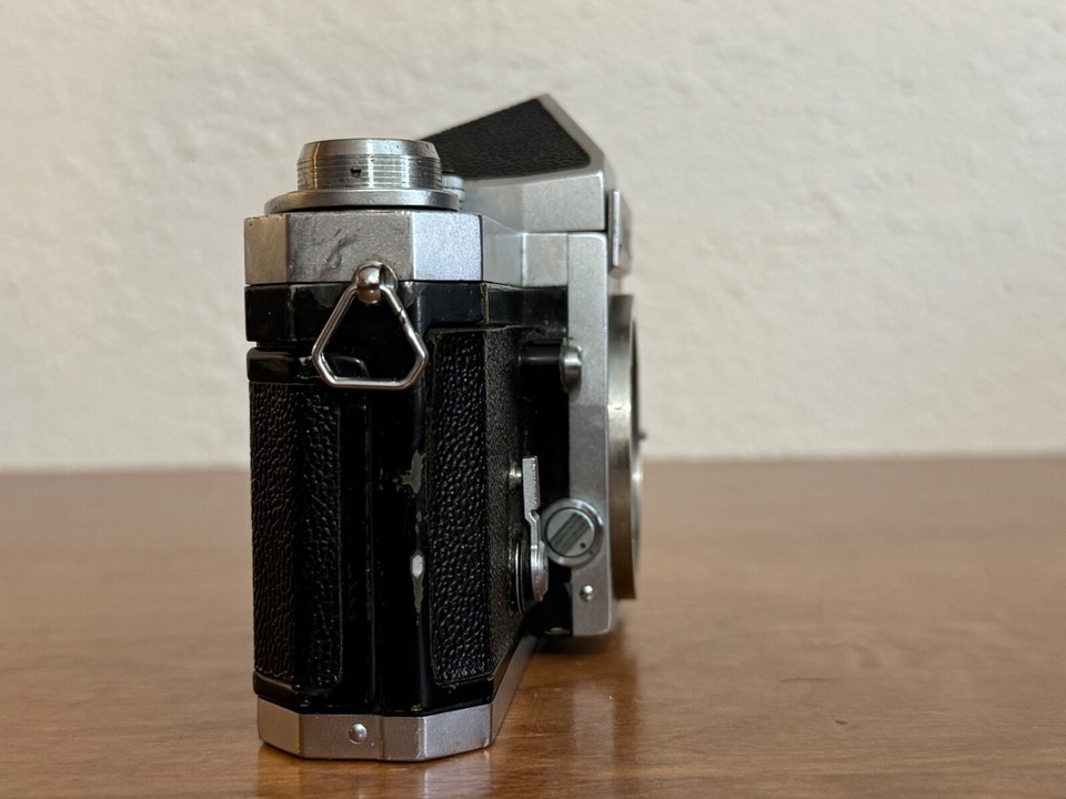 EARLY Nikon F camera w Eyelevel Finder Serial 6401844 - 1959 production ...