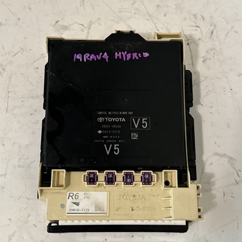 2019 TOYOTA RAV4 HYBRID MULTIPLEX NETWORK BODY CONTROL MODULE OEM 89221 ...