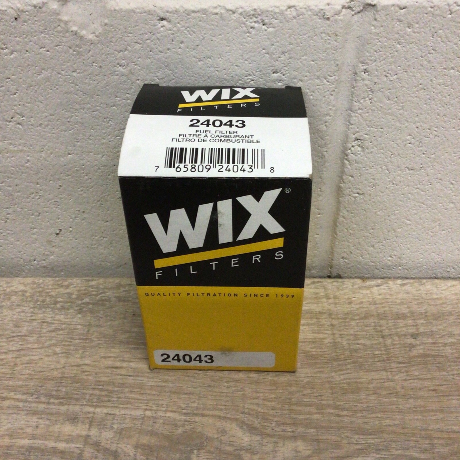 WIX 24043 - Fuel filter cross reference
