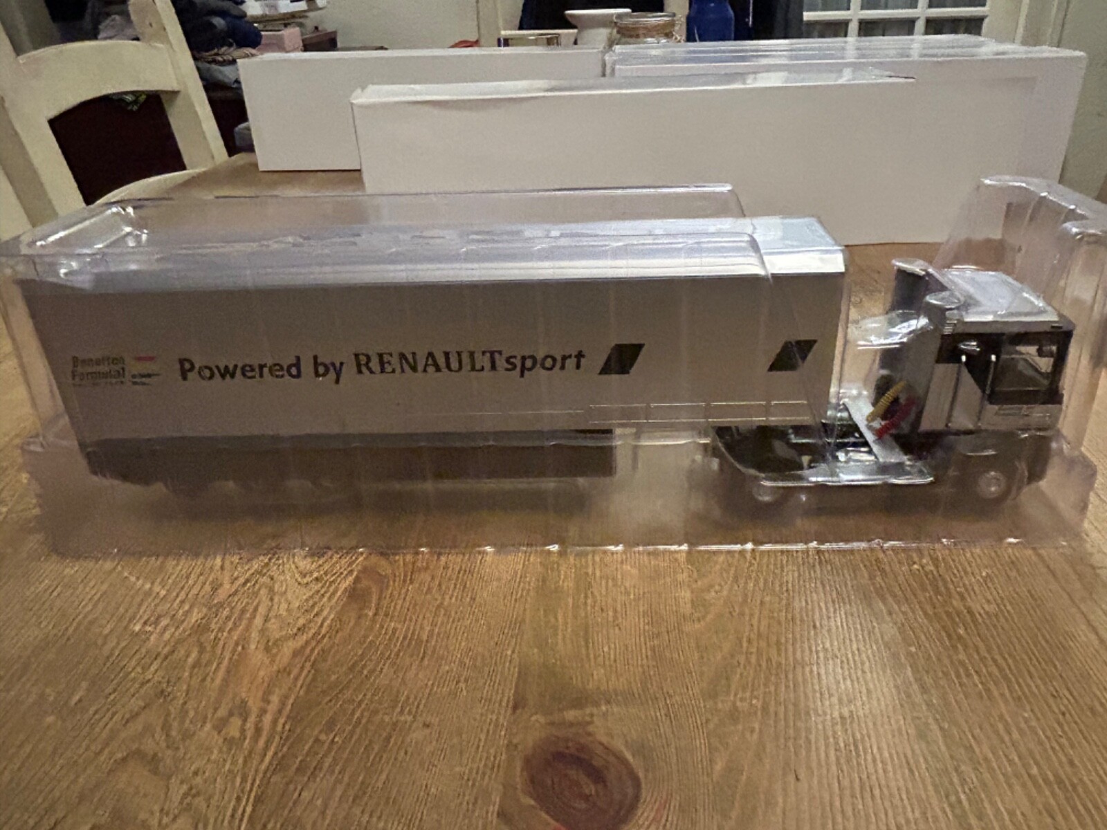 Renault F1 Team Transporter Truck Lorry Trailer Panini F1 Car ...