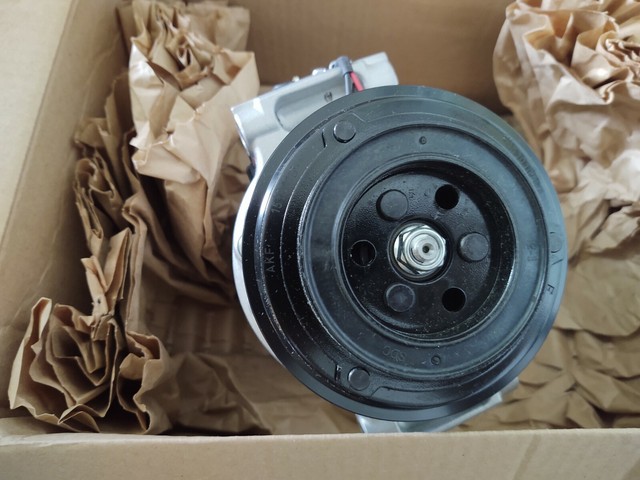 LR112585 Compressor Air Conditioning Land Rover Evoque Pure Year 2011 ...