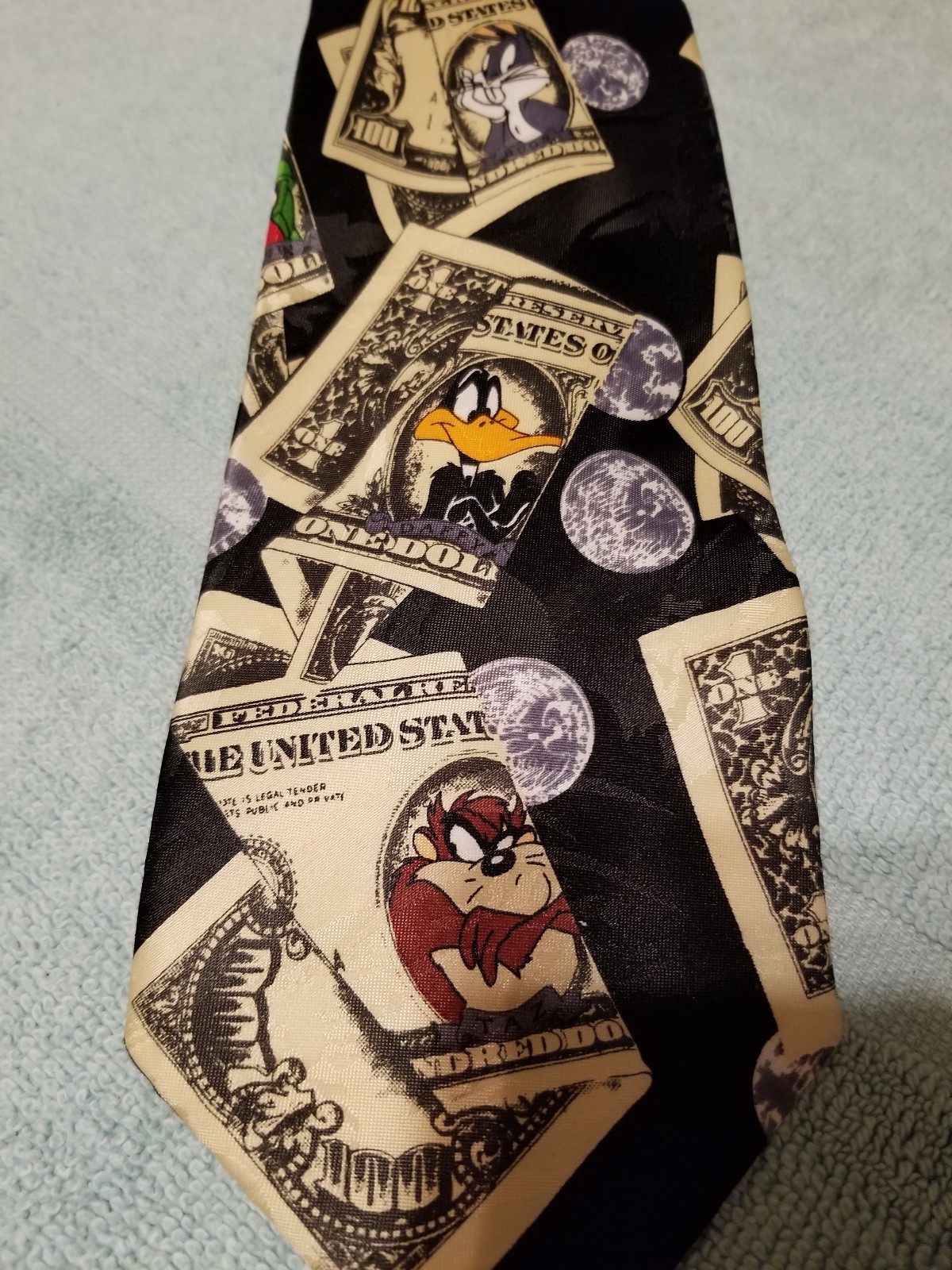 Looney Tunes - Taz, Daffy, Bugz, Marvin And Tweety. Money Tie | eBay