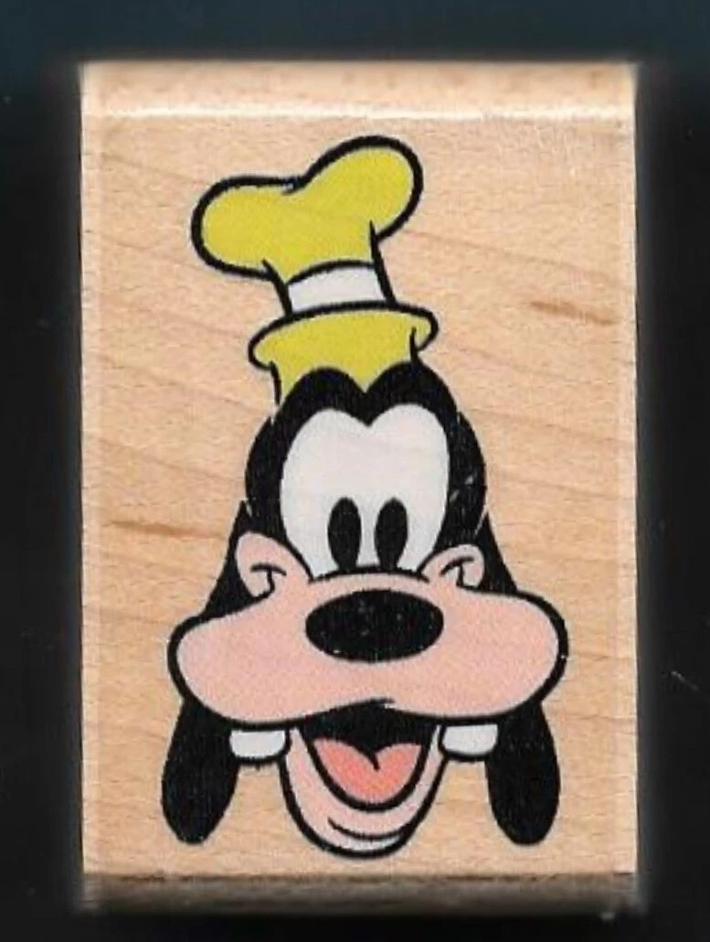 Goofy Disney Face