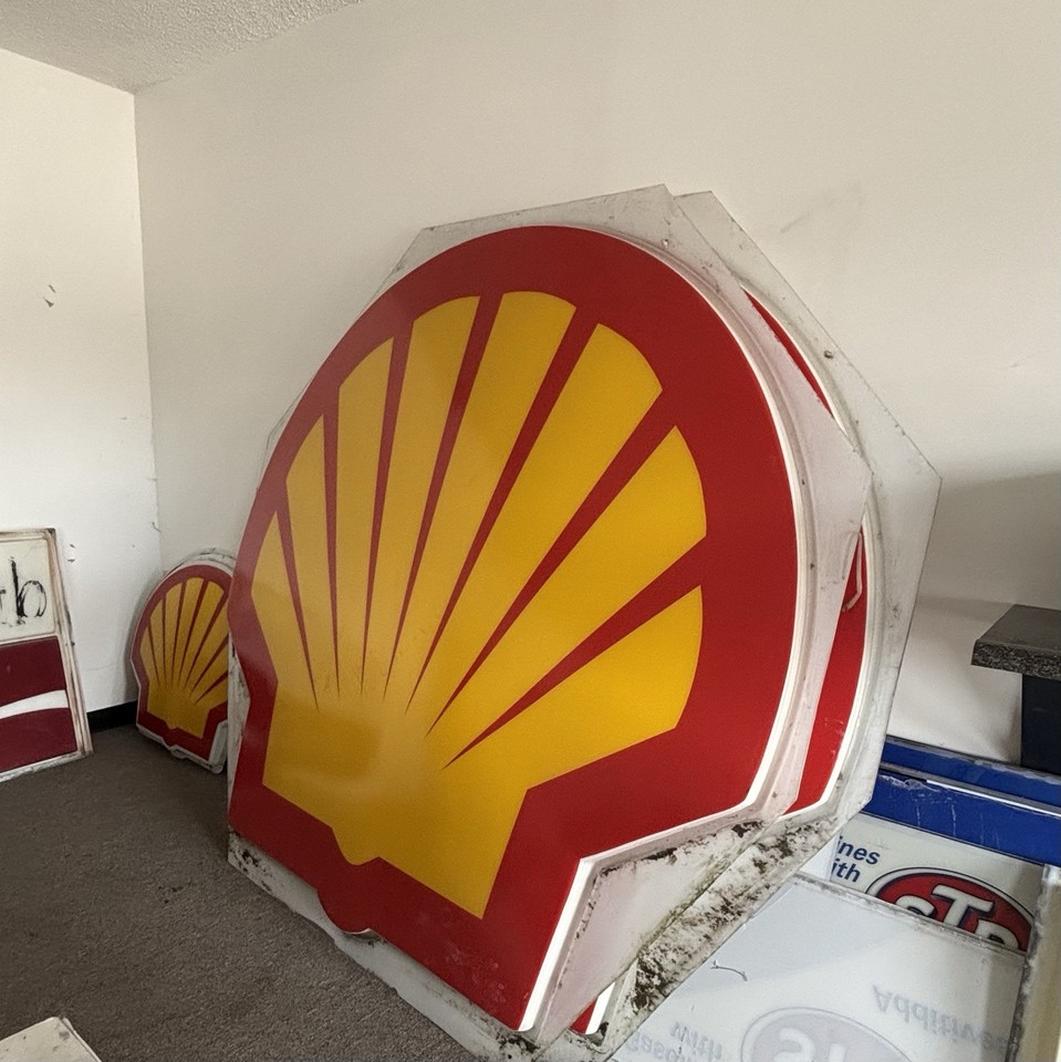 Vintage Shell Gas Station Sign | All-Original | Classic Pecten Logo ...