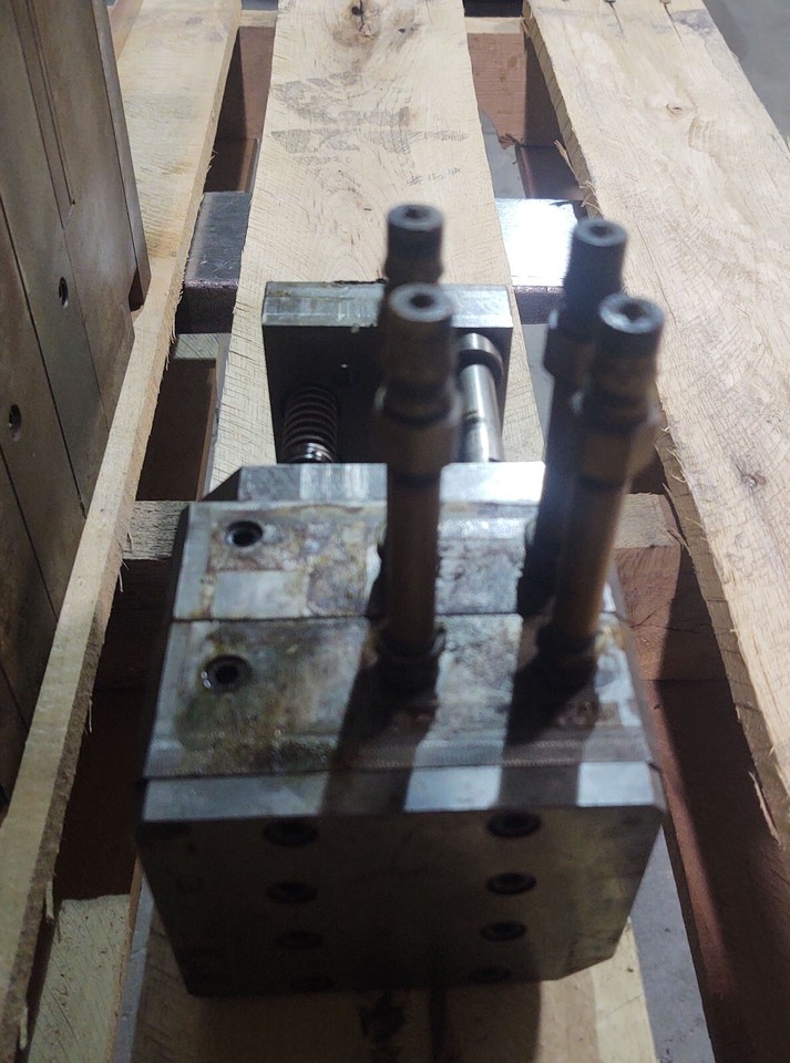 🔥 Plastic Injection Vertical MUD "Master Unit Die" Quick Change Mold ...