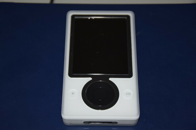 Microsoft Zune 30 White (30 GB) Digital Media Player for sale online | eBay