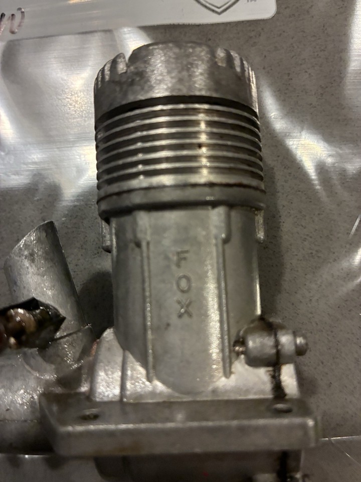 84. Fox 40 (?) Control Line Stunt Engine For R/C Balsa Model Airplane ...