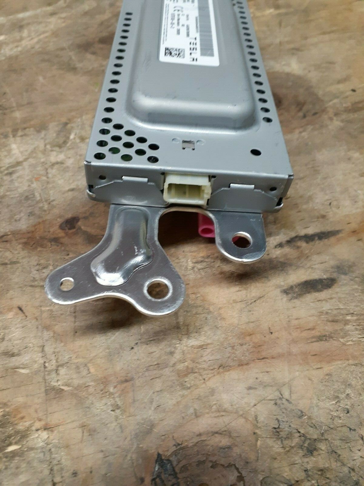 2017-2020 TESLA MODEL 3 RADIO FM/HD CONTROL MODULE UNIT HARMAN 1079749 ...