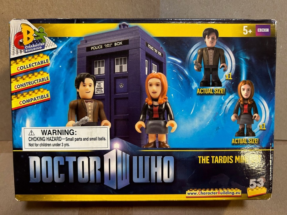 Doctor Who The TARDIS Mini Set Character Building w/ two mini fig 11th ...
