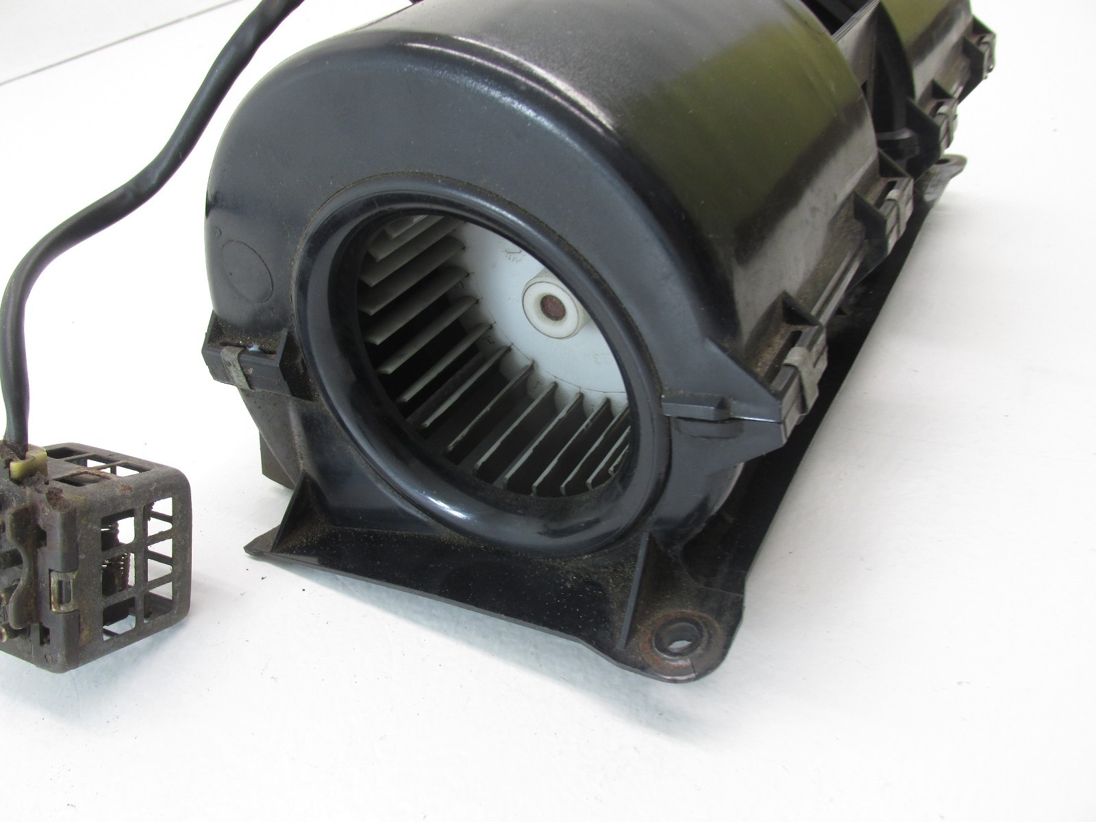 MERCEDES--BENZ 380SL 280SL 560SL R107 , HEATER / AC BLOWER MOTOR 8 PINS ...