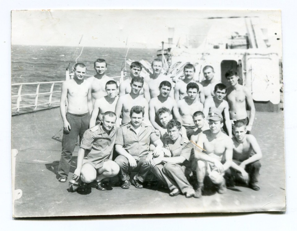 Shirtless Handsome young men hug NAVY Sailors bulge beach beefcake gay ...