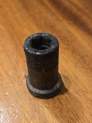 Toyota Tacoma 95-02 4runner 96-04 front differential mounting bolt Nut ...