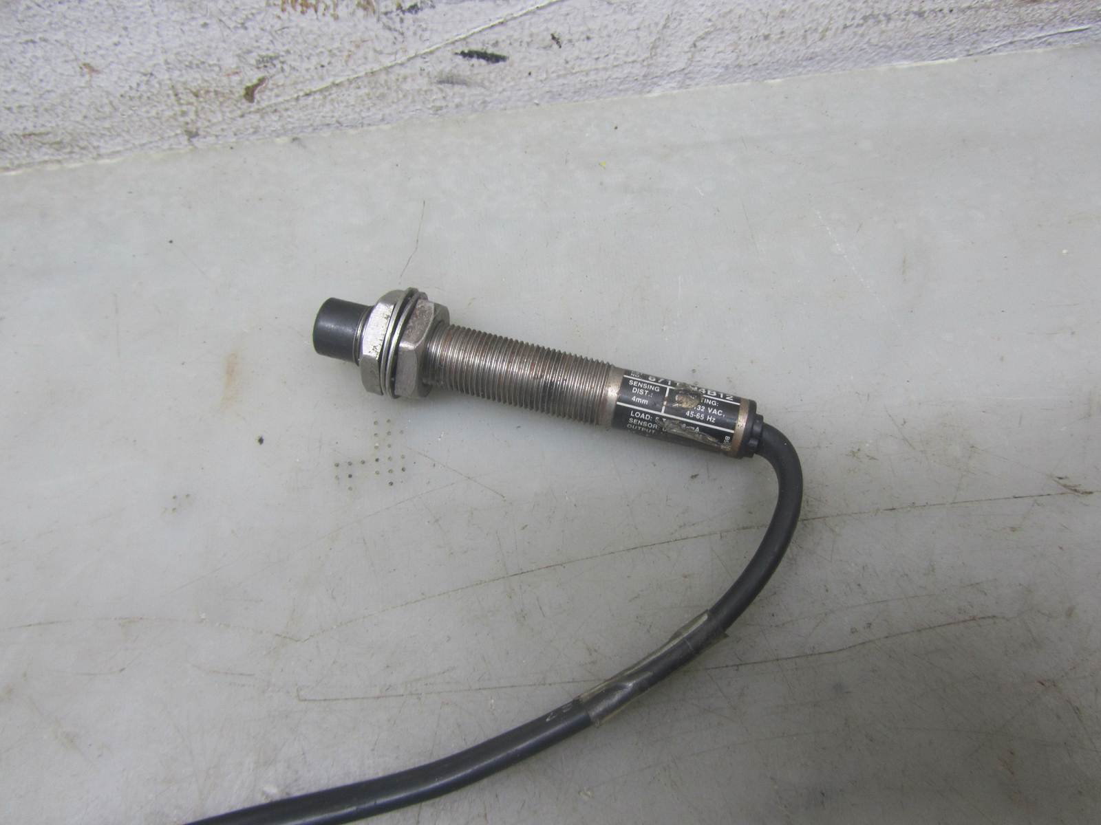 ALLEN BRADLEY 871T-H4B12 PROXIMITY SENSOR / PHOTOSWITCH | eBay