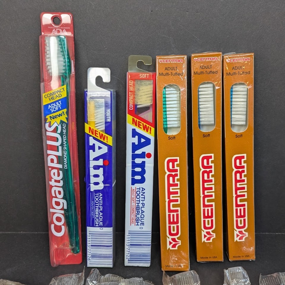 Vintage Toothbrush Mixed Lot (13) 7 Reach 1 Colgate Plus 2 Aim 3 Centra ...