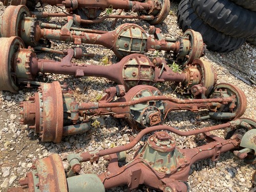 M135 M211 G749 GMC Front Axle Assembly, Korean War Era, 6x6, 6.17 ratio ...