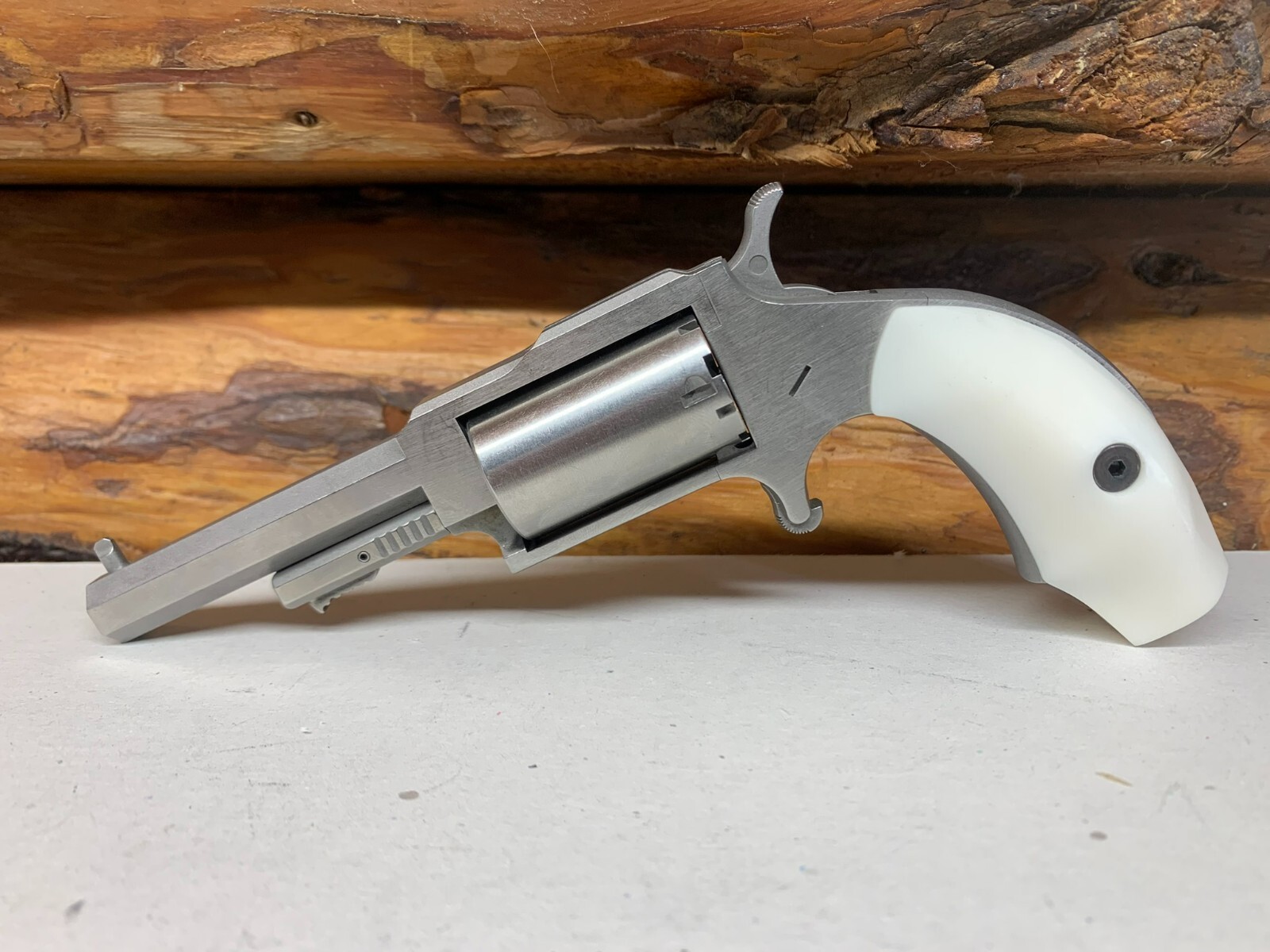 LARGE SMOOTH NAA 22 MAG EXTENDED GRIP, NORTH AMERICAN ARMS GRIPS W ...