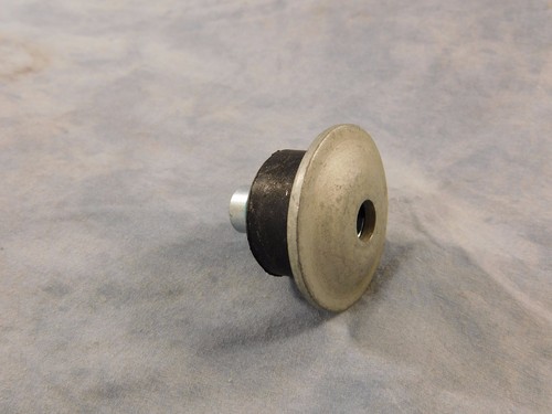 FRONT SUSPENSION UPPER SHOCK INSULATOR GM# 15834275 | eBay