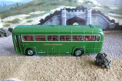 EFE AEC RF BUS "LONDON TRANSPORT" COUNTRY SERVICE No. 23301 1:76 SCALE ...