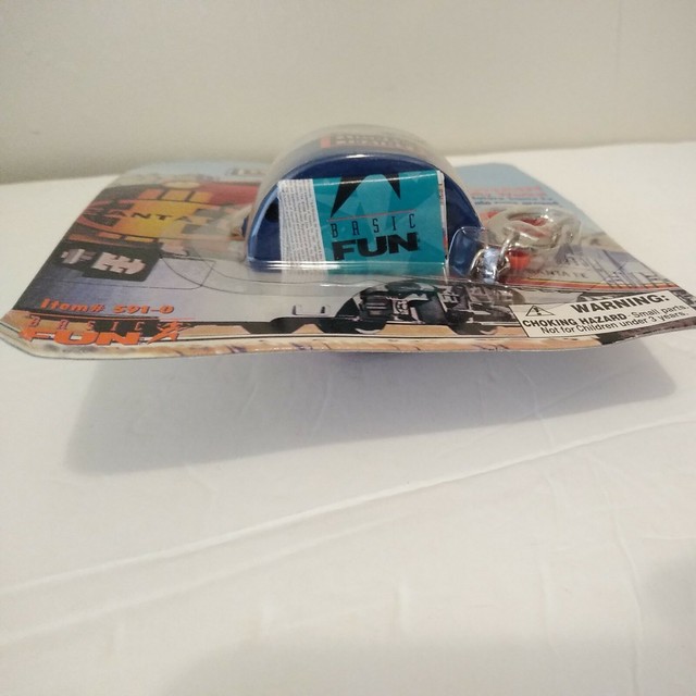 Lionel Trains American Legend Keychain Keyring Basic Fun Santa FE 1999 ...