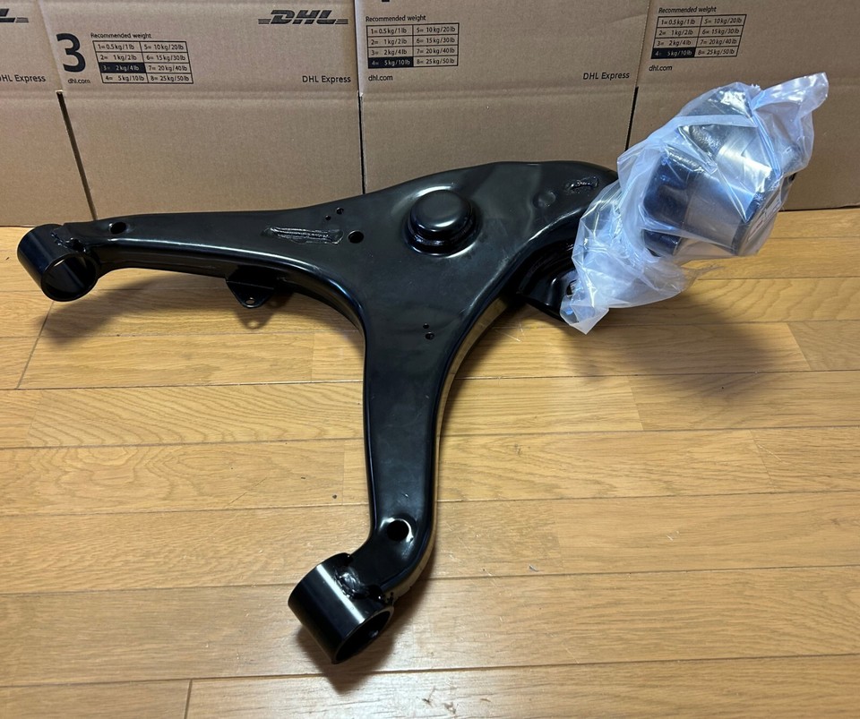【NEW】Toyota Genuine Grand Hiace Granvia Hiace ARM SUB-ASSY, REAR ...