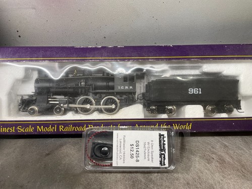 HO scale 4-4-0 Steam Locomotive includes DCC decoder ready to install ...