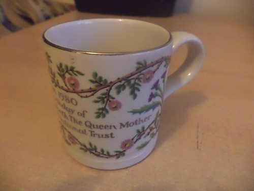old vintage BONCATH POTTERY royalty mug QUEEN MUM MOTHER 80TH BIRTHDAY ...