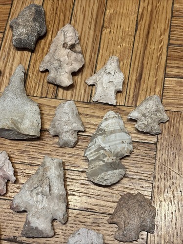 Lot of (25) Native American Worked Flint Stone Tools Points Arrowheads ...