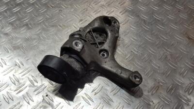 Volkswagen Polo 2003 Engine Mount Bracket and Gearbox Mount Bracke ...